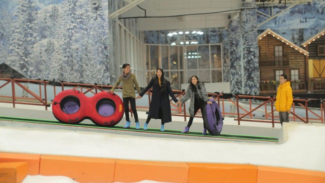 Yuk ke Trans Snow World Bekasi, Bisa Main Salju Seperti di Eropa ...