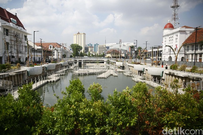 Kali Besar Kota Tua Jakarta Kini Mirip Cheonggyecheon di Seoul | KASKUS