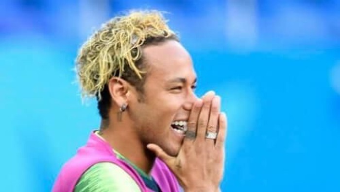 Macam-Macam Gaya Rambut Neymar