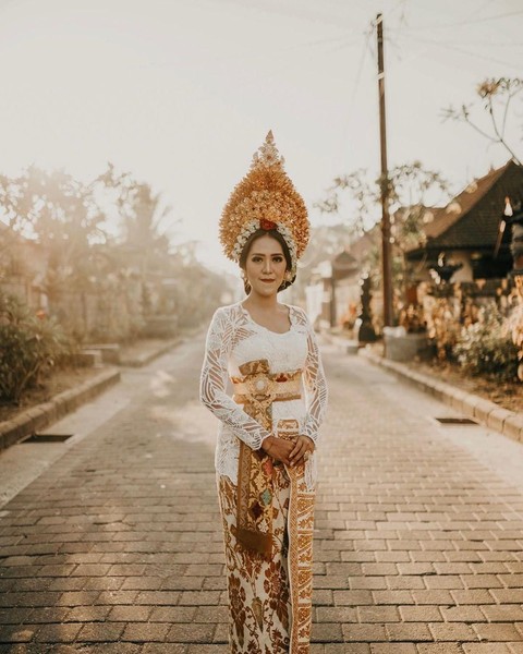 Inspirasi Pernikahan Adat Bali ala Kadek Arini, Travel Blogger Inspiratif