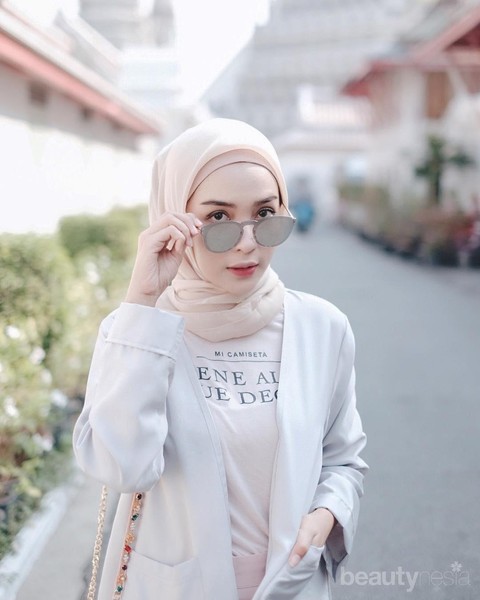 Ternyata Ini Rahasia Hamidah Rachmayanti dalam Mengaplikasikan Ombre ...