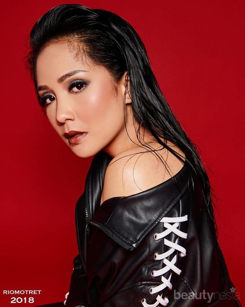 Inspirasi Makeup Ala Nagita Slavina dari yang Natural Hingga Glamour!