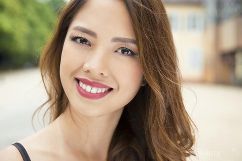 Makeup Sudah Mengadung SPF, Perlukah Oleskan Sunscreen Lagi?