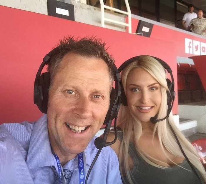 Leeds United Promosi ke Premier League, Si Cantik Ini Dinanti