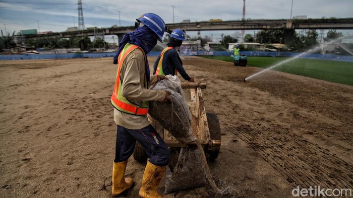Keren! Rumput di Stadion JIS Ini Berstandar FIFA Lho