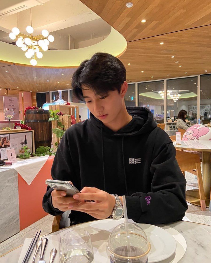 Potret Ki Do Hoon, Bintang Film Korea Ganteng Yang Jadi Versi Video ...