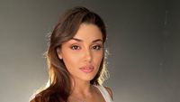 Hande Ercel, Wanita Tercantik Dunia Lakukan Adegan Panas