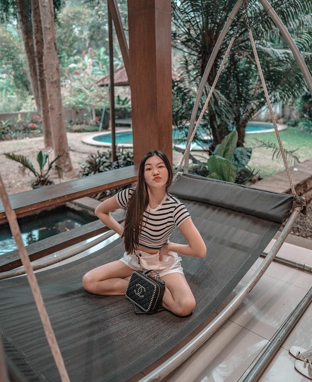 3 Brand Terkenal yang Jadi Andalan Michimomo Saat OOTD