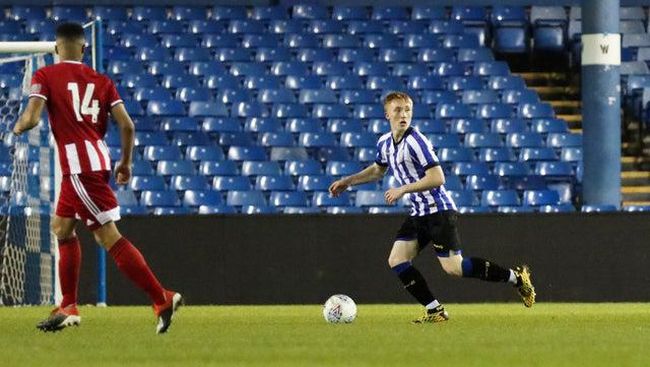 Declan Thompson: Dulu di Kursi Roda, Kini Bermain di Piala FA