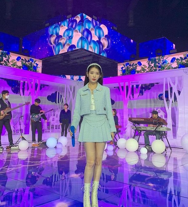 IU Akan Kembali dengan Single Terbarunya Bulan Ini, Gak Sabar!