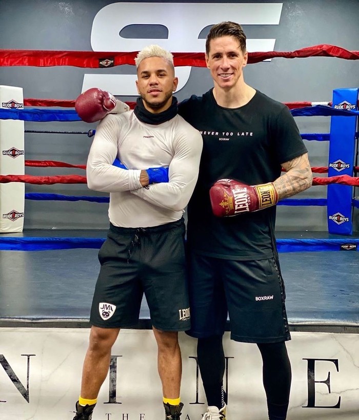 Foto: Transformasi Badan Kekar Fernando Torres