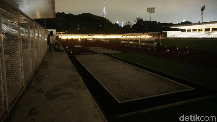 Laga Timnas vs Persikabo Batal, Stadion Madya Gelap