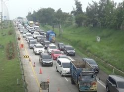 Berita dan Informasi Tol cipali macet Terkini dan Terbaru Hari ini - detikcom