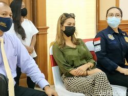 Berita Dan Informasi Bule Lukis Masker Di Wajah Terkini Dan Terbaru