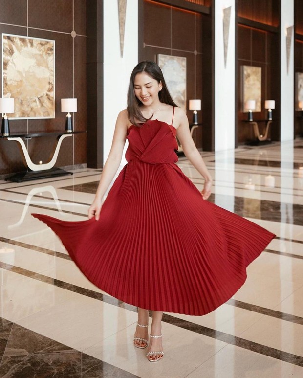 7 Potret Terbaru Artis Cantik Jessica Mila yang Kini Punya Kekasih Baru