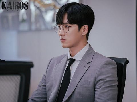 6 Gaya Aktor Tampan Ahn Bo Hyun di Drama Korea Populer, Mana yang Paling Memesona?