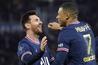 Mbappe Bela Messi!
