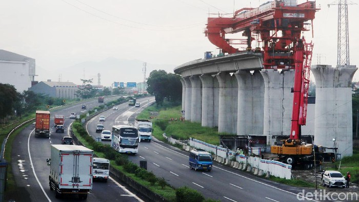 Kok Proyek Kereta Cepat JKT-BDG Pakai Tukang Las dari China? Ini Jawabannya Kok Proyek Kereta Cepat JKT-BDG Pakai Tukang Las dari China? Ini Jawabannya