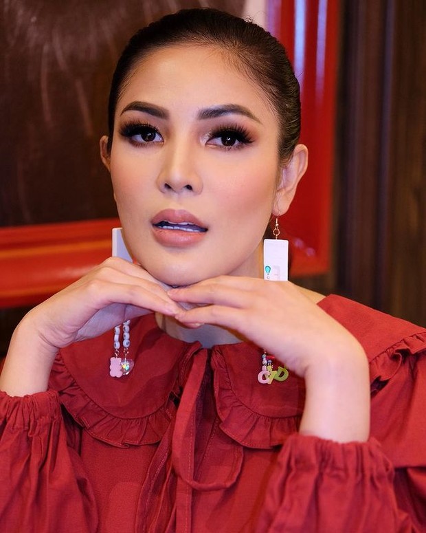 Selain Katy Perry, Nindy Ayunda Tampil Unik dan Jadi Sorotan Saat ...