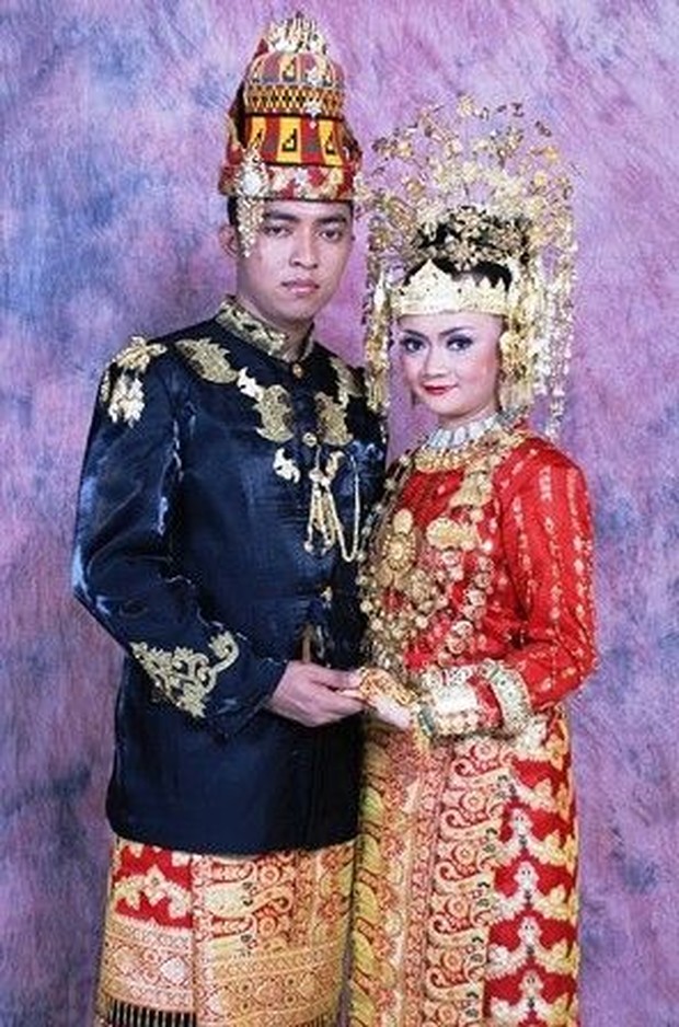 Nggak Disangka 6 Pakaian Adat Dari Indonesia Ini Ternyata Telah