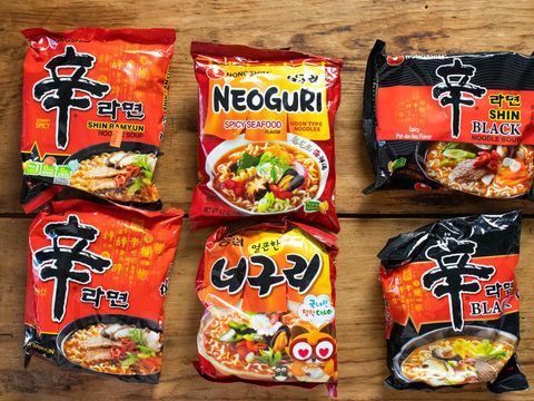 Ramen instan store