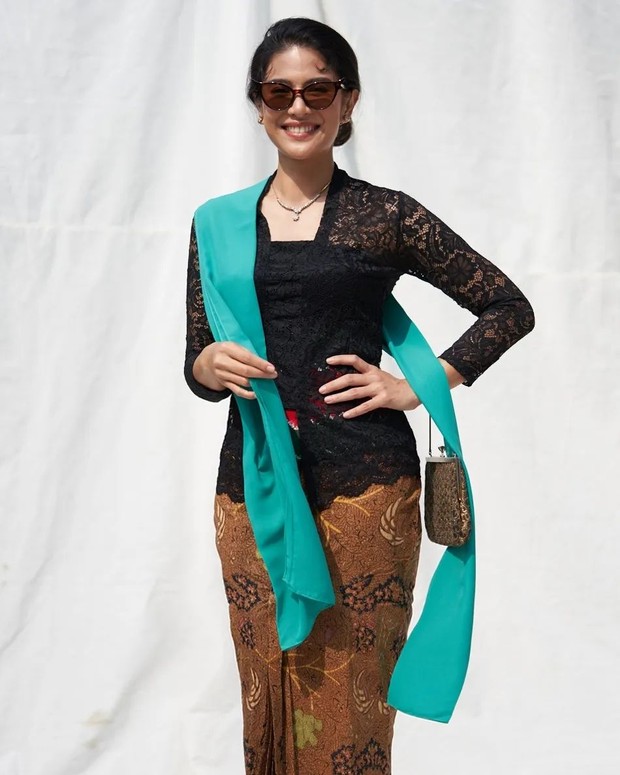 Simak Gaya Elegan Dian Sastro hingga Titi Radjo Dukung Kebaya Goes to UNESCO