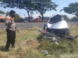 Berita dan Informasi Mobil tertabrak kereta Terkini dan Terbaru Hari ini - detikcom
