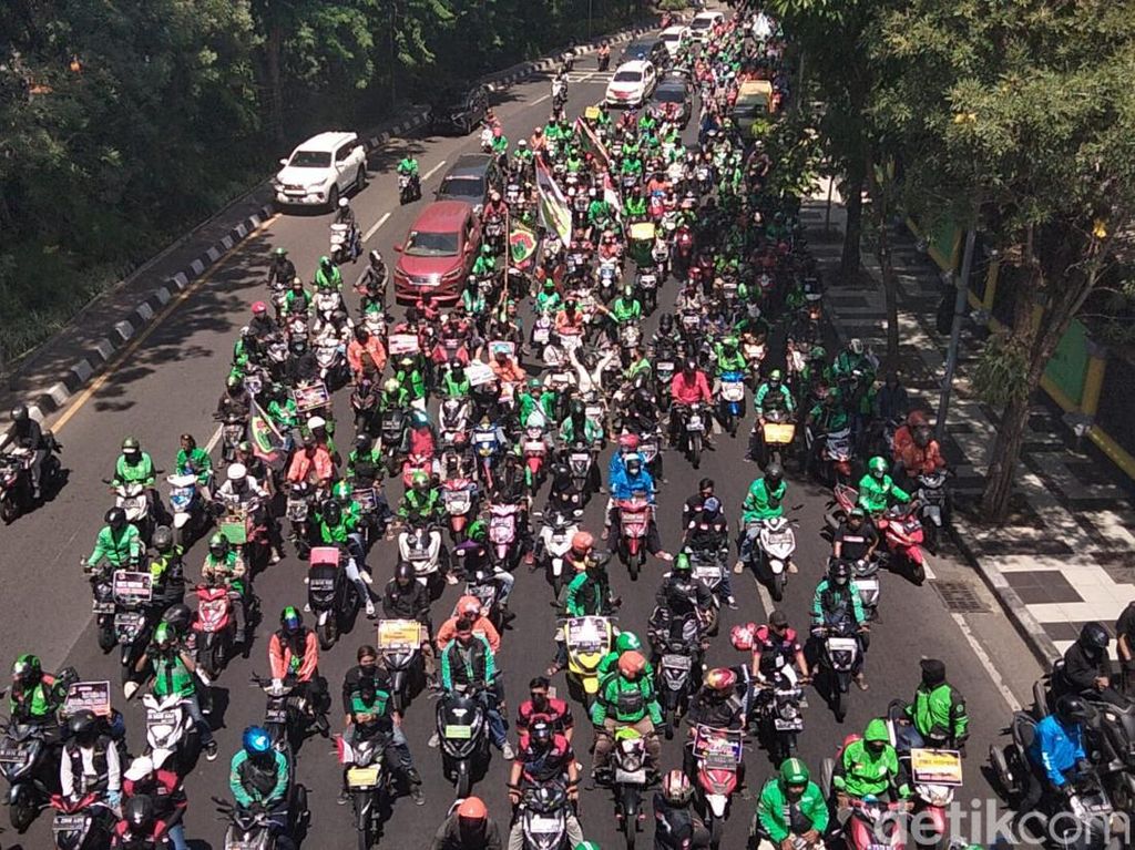 Berita dan Informasi Driver ojol demo Terkini dan Terbaru Hari ini ... Berita dan Informasi Driver ojol demo Terkini dan Terbaru Hari ini ...