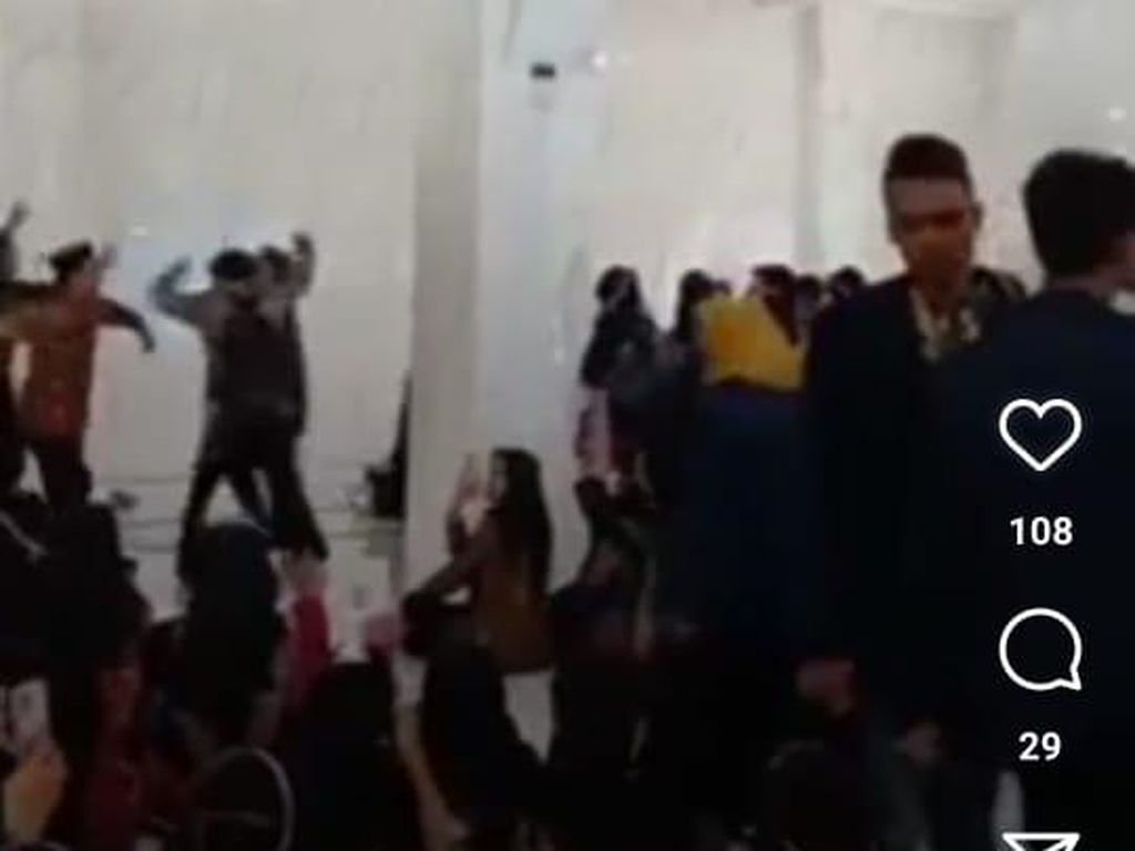 Berita dan Informasi Mahasiswa uin joget di masjid Terkini dan Terbaru ... Berita dan Informasi Mahasiswa uin joget di masjid Terkini dan Terbaru ...