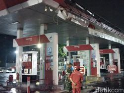 Berita dan Informasi Atap spbu terbang di bandung Terkini dan Terbaru Hari ini - detikcom