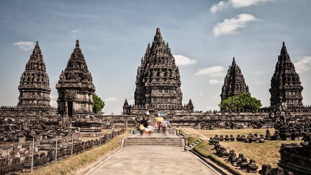 6 Kompleks Candi Prambanan dan Mitos Kisah Cinta Roro Jonggrang ... 6 Kompleks Candi Prambanan dan Mitos Kisah Cinta Roro Jonggrang ...