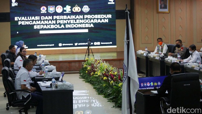 Menpora Rakor Evaluasi Penyelenggaraan Sepakbola Indonesia