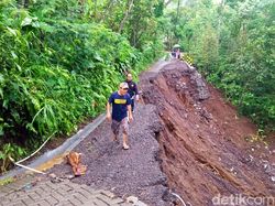 Berita dan Informasi Jalur gandrung terakota longsor Terkini dan Terbaru Hari ini - detikcom