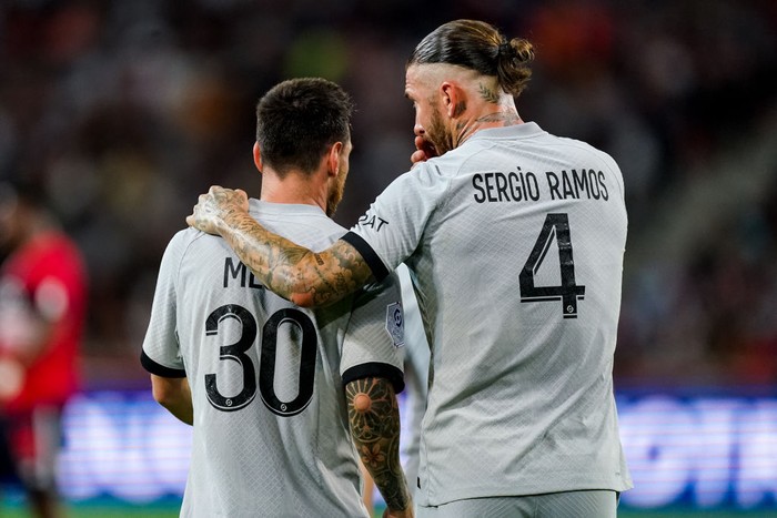 Ramos dan Messi: Dulu Sikut-sikutan, Sekarang Berpelukan