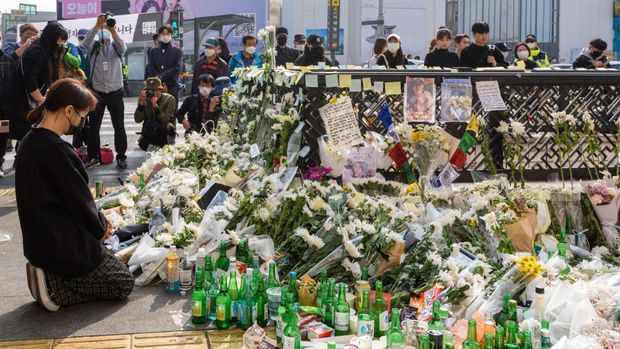 Diduga Lalai, 6 Pejabat Korsel Jadi Tersangka Halloween Itaewon Diduga Lalai, 6 Pejabat Korsel Jadi Tersangka Halloween Itaewon