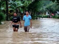 Berita dan Informasi Banjir putus jembatan pacitan Terkini dan Terbaru ...
