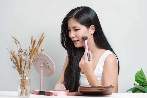 Coba Teknik Makeup Igari Blush Ala Orang Jepang Bikin Kesan Menggemaskan