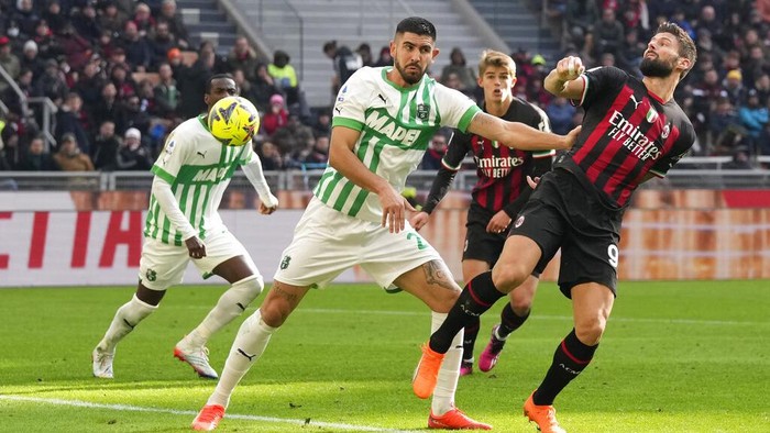 Milan Vs Sassuolo Rossoneri Dihajar 2 5 Di San Siro