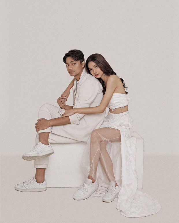 Intip Transformasi Gaya Mikha Tambayong dari Masa Remaja hingga Kini Jadi Istri Deva Mahenra