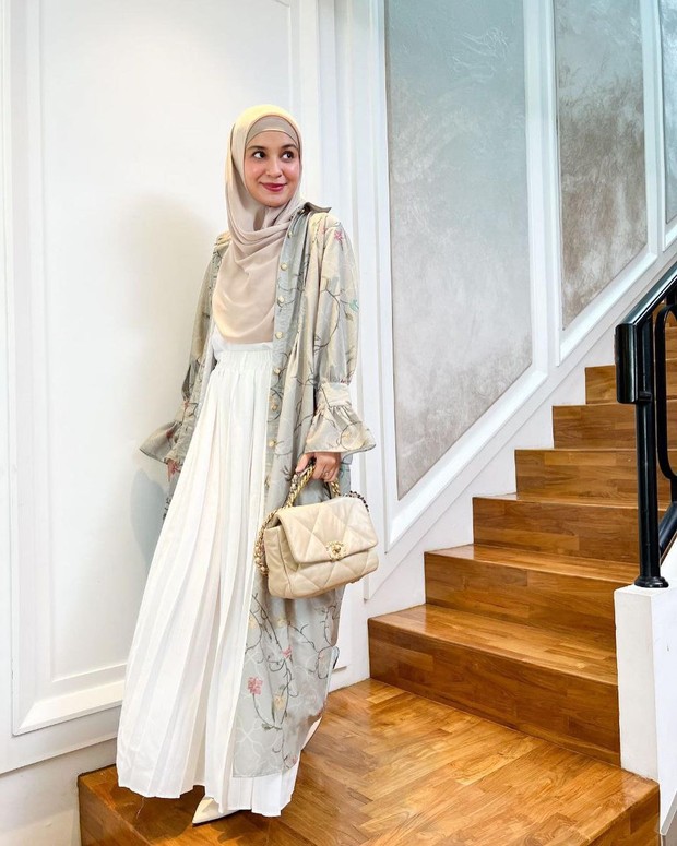Inspirasi Busana Hijab dengan Outer yang Cocok untuk Gaya Ramadan 2023