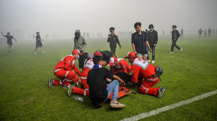 Persib Kalah, Bobotoh Masuk Lapangan Persib Kalah, Bobotoh Masuk Lapangan
