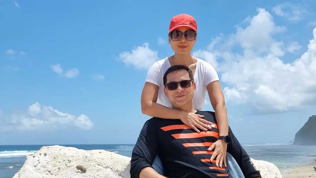 Diam-diam Gugat Cerai Istri, 8 Potret Ari Wibowo & Inge 16 Tahun Menikah