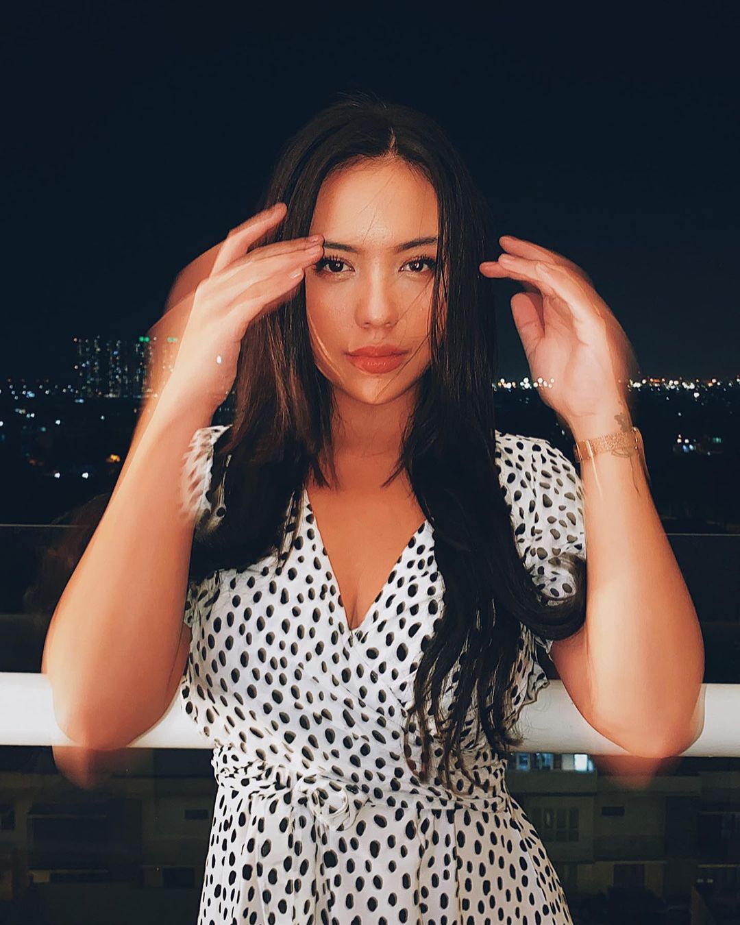 Fadly Faisal Terseret Video Syur 7 Potret Sarah Louise Mantan Yang