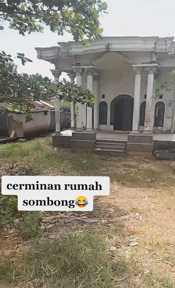 Viral di TikTok Rumah 'Sombong', Depannya Tampak Mewah Belakangnya Bikin Nggak Nyangka! Ada Apa?