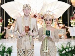 Berita Dan Informasi Bule Nikahi Gadis Tasik Terkini Dan Terbaru Hari