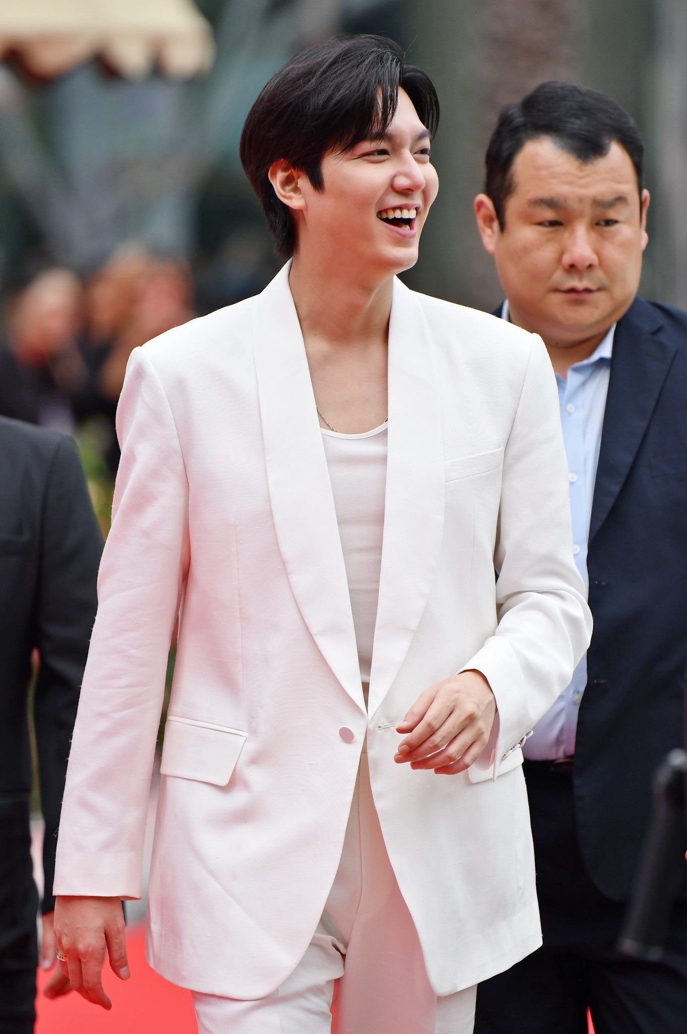 Penampilan Lee Min Ho Jadi Sorotan
