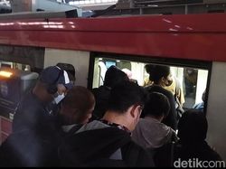 Berita dan Informasi Pintu lrt Terkini dan Terbaru Hari ini - detikcom