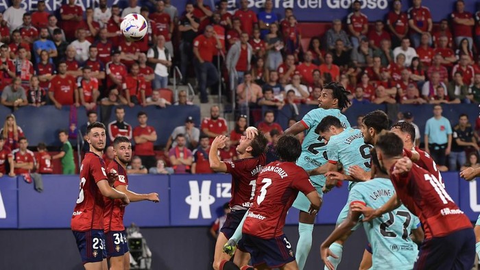 Barcelona Menang Tipis di Markas Osasuna Barcelona Menang Tipis di Markas Osasuna