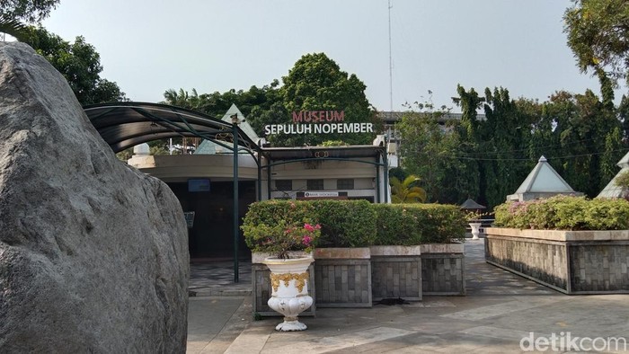 Serba-serbi Museum 10 Nopember dan Tugu Pahlawan Surabaya