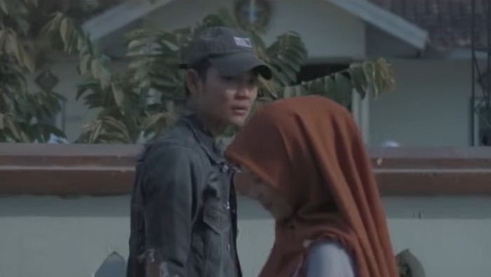 Lirik Lagu Merayu Tuhan oleh Tri Suaka Feat Dodhy Kangen Band